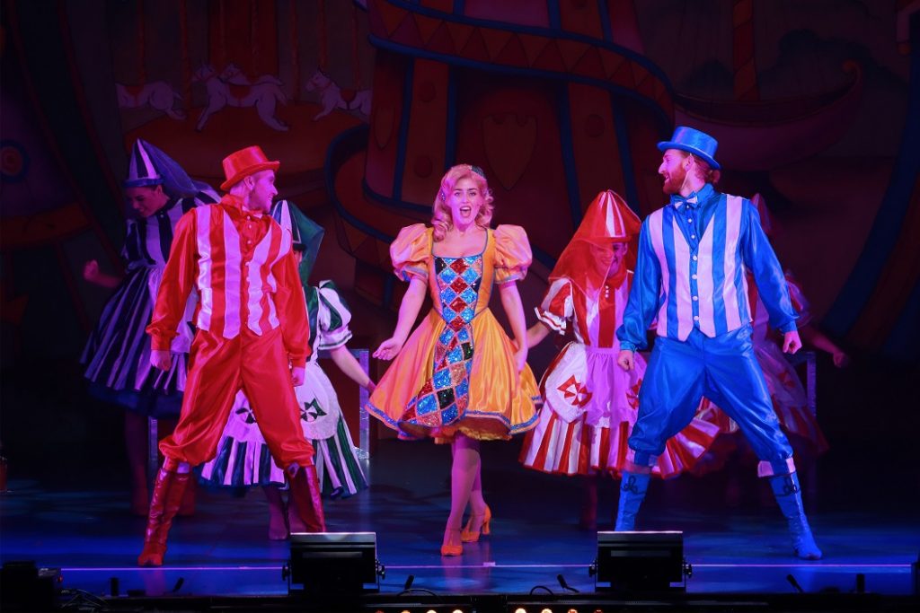 St Helens Christmas panto Goldilocks is 'Just Right' with 5 star ...