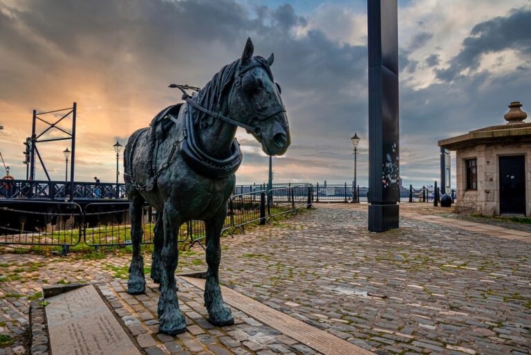 5 Liverpool sculptures and the stories behind them | The Guide Liverpool