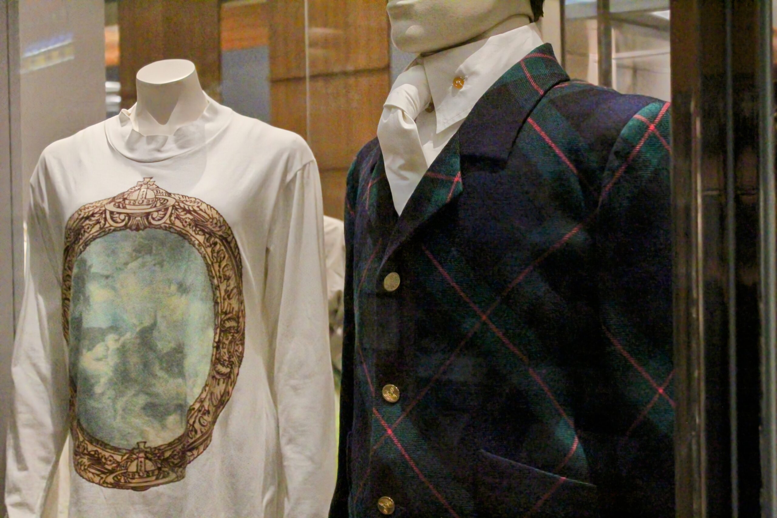 Vivienne Westwood’s rebellious style takes centre stage at Walker Art ...